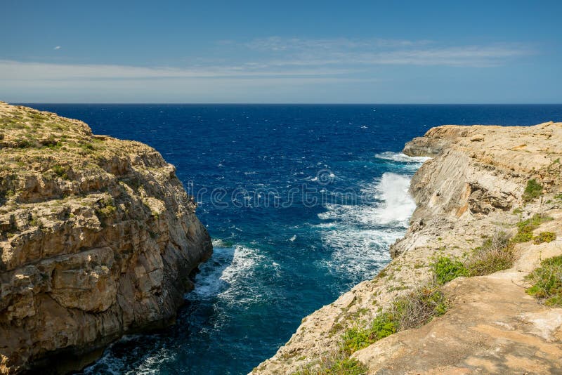 Wied IL-Ghasri, Gozo, Malta Imagen de archivo - Imagen de cielo, maltés ...