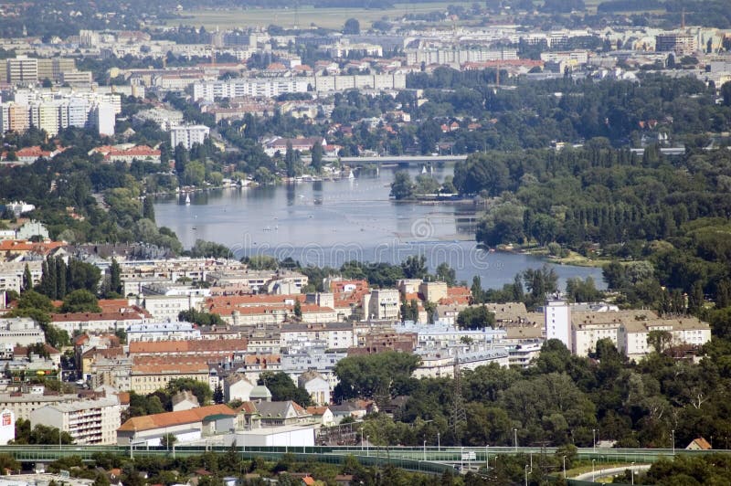 Fluss Wien-Donau stockfoto. Bild von ansicht, landschaft - 7400514