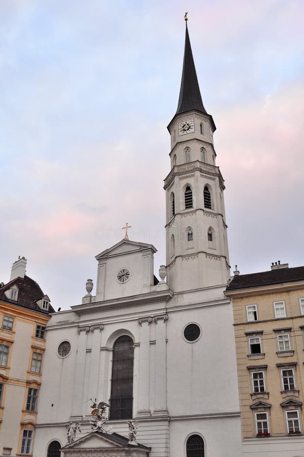 Wien, Kirche Von St Michael Stockbild - Bild von christentum ...