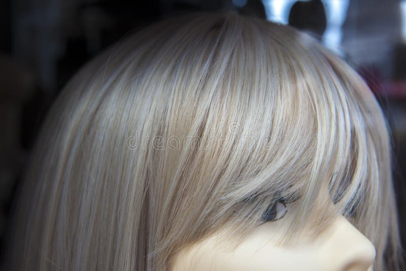 Female Celebrities Wearing Medical Boot Stock Photos - Free & Royalty ...