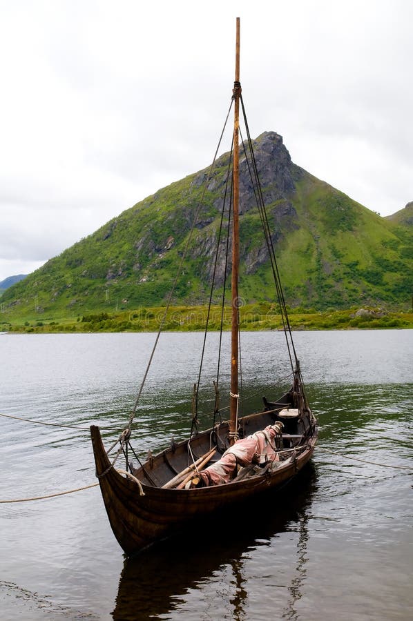Wikinger-Boot stockfoto. Bild von tourismus, europa, nave - 5635128