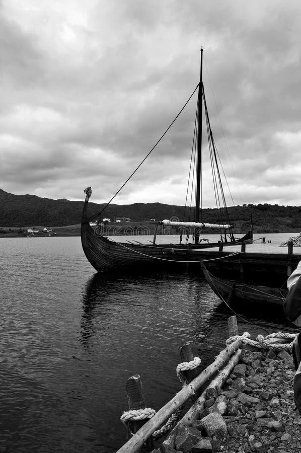 Altes Wikinger-Boot, Norwegen Stockbild - Bild von reise, landschaft ...