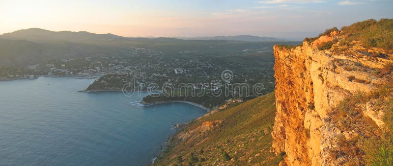 Wild Red Rocks of the Cliff Stock Image - Image of mount, canaille: 2404825