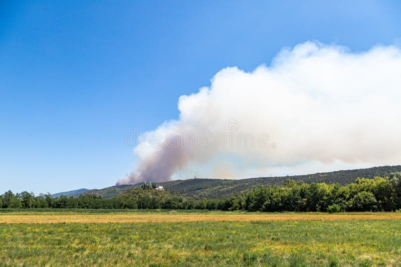 Wildfire with Strong Wind and Drought Stock Image - Image of bush ...