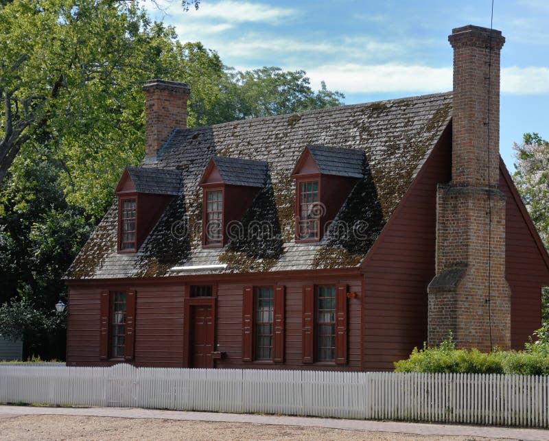 Williamsburg Colonial House Editorial Photo - Image of fence, woodpile ...