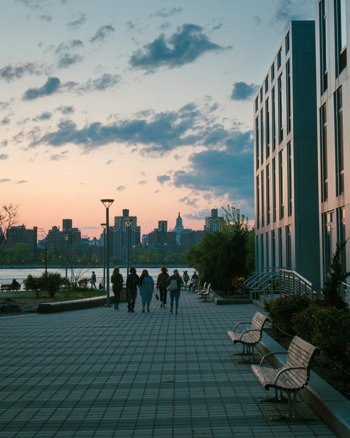 The Williamsburg Waterfront at Sunset, Brooklyn, New York Editorial ...