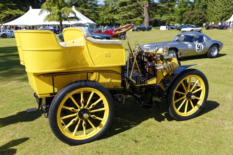 Wilton Classic & Supercar Show 2015 Editorial Stock Photo - Image of ...