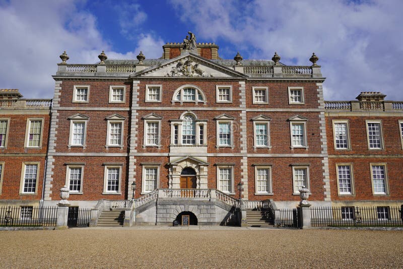 Wimpole Hall in the Spring Sunshine Stock Photo - Image of brick ...