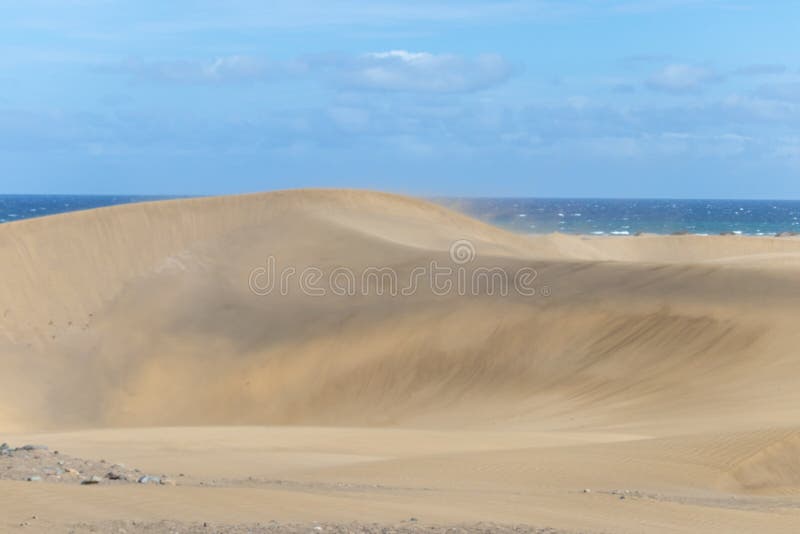 Wind moving the dunes stock image. Image of gold, ingles - 210041857