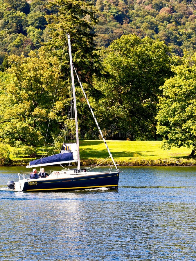 Windermere boating editorial photography. Image of water - 50595372