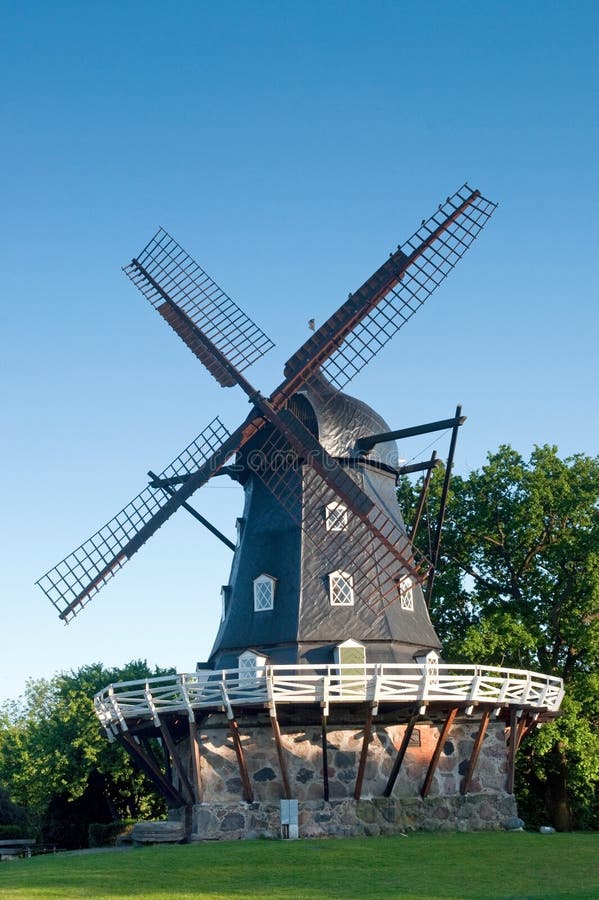 Colonial Williamsburg Windmill Editorial Photo - Image of post ...