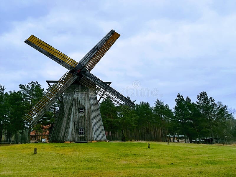 Windmill, Mill, Building, Tree Picture. Image: 110615091