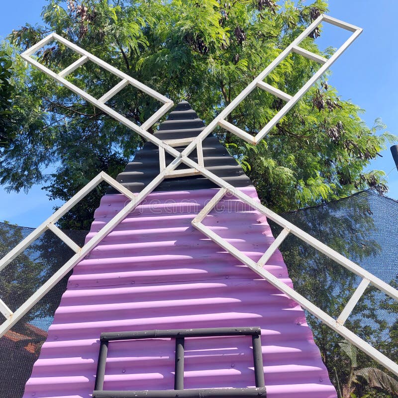 .windmill is a Tool that is Able To Harness the Power of the Wind To Be ...