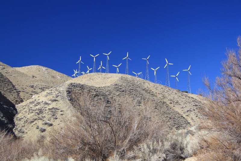 Windmills photo stock. Image du windmills, désert, dessus - 44991674