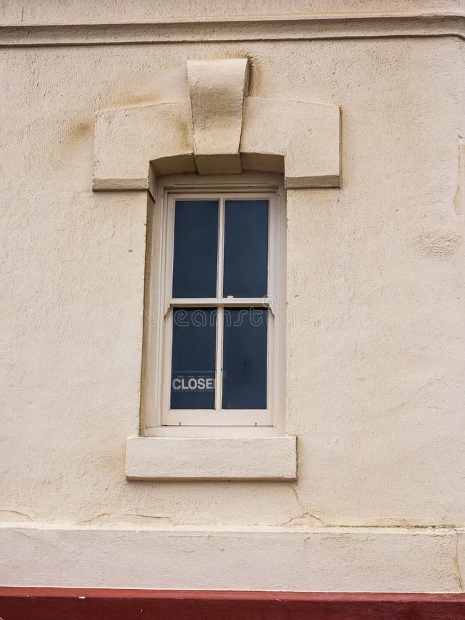 Window with closed sign stock image. Image of bandon - 45438739