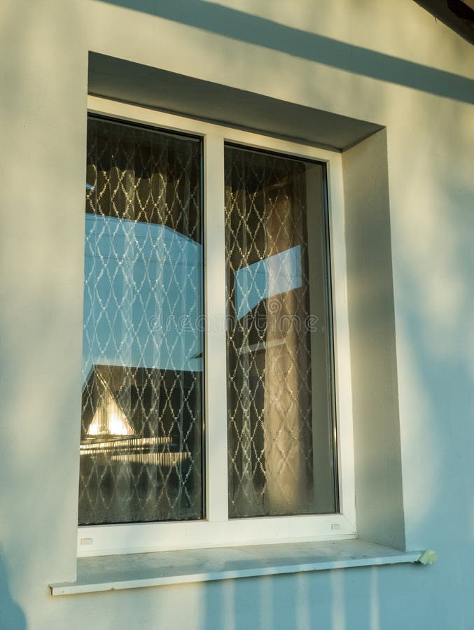 1,015 Small Screen Side Stock Photos - Free & Royalty-Free Stock Photos ...