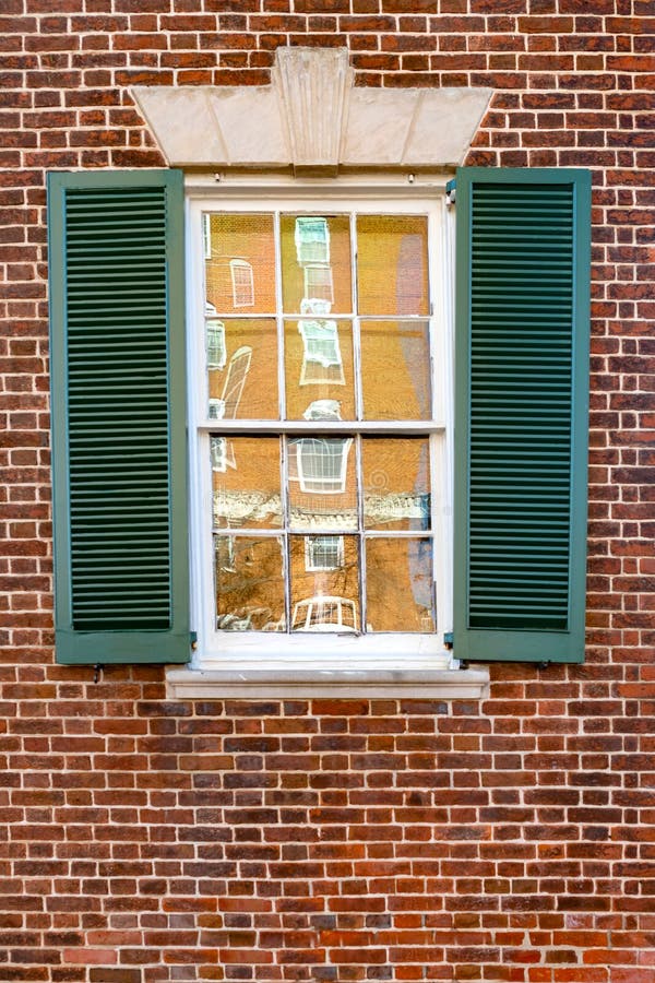 778 Rustic Rock Wall House Front Stock Photos - Free & Royalty-Free ...