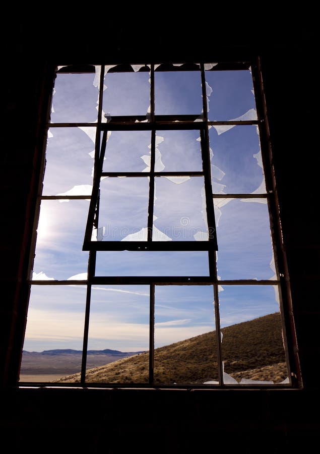 Windows de vidro quebrado imagem de stock. Imagem de quadro - 22760367