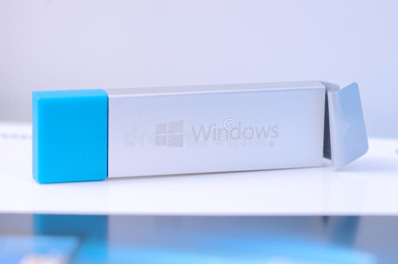 Windows 10 editorial photography. Image of illustrative - 92482252