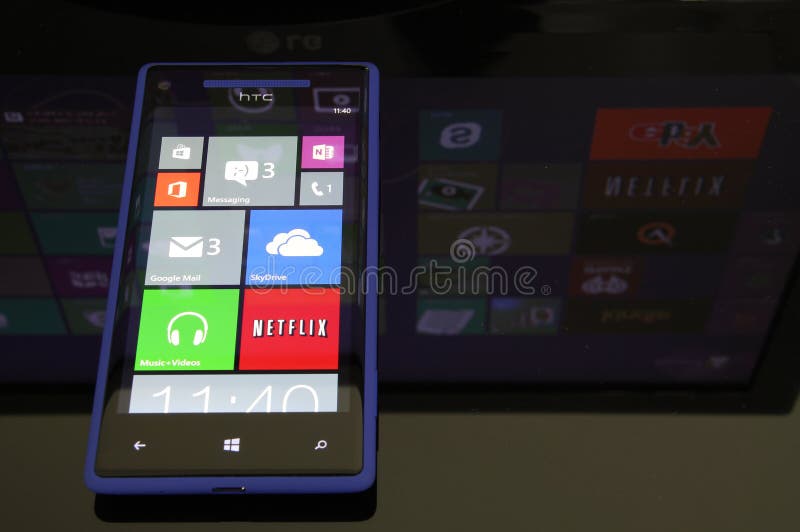 Windows-Telefon 8 Mit Reflexion Windows-8 Redaktionelles ...