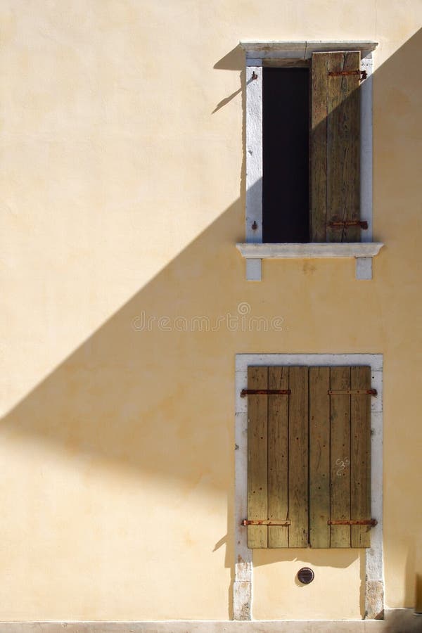 166 Oblique Windows Photos - Free & Royalty-Free Stock Photos from ...