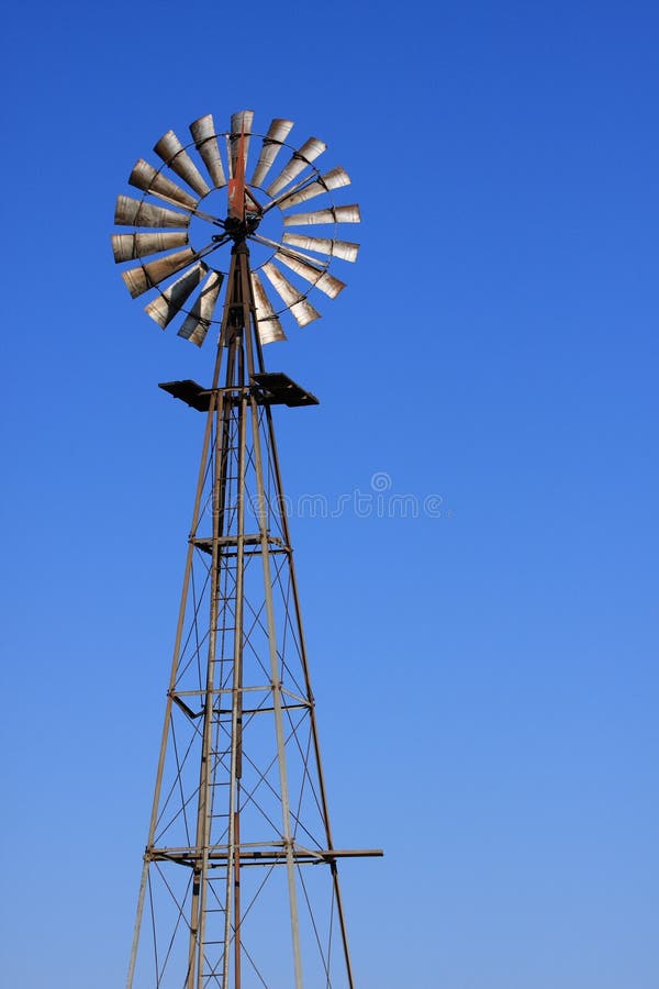 Windpumpe stockbild. Bild von alternative, bewirtschaften - 11591001