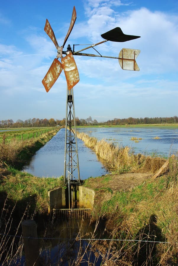 Windpumpe stockfoto. Bild von wetter, führung, horizont - 12228342