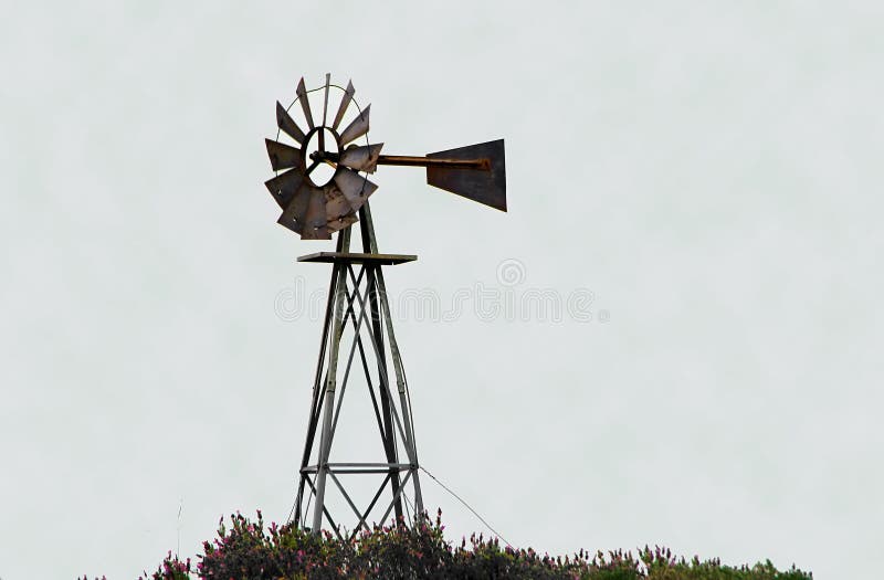 Windpumpe in Der Landschaft Stockfoto - Bild von landwirtschaft ...
