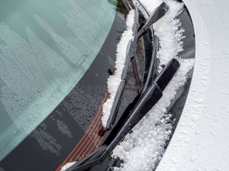 Windshield is Frozen in Winter Stock Image - Image of cleaning, season ...