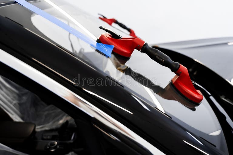 Windshield Removal and Installation Using Suction Lifters. Windshield ...