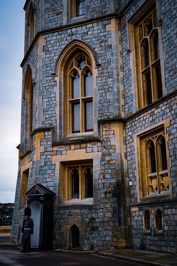 Windsor Castle Guards Tower Stock Image - Image of uniform, england ...