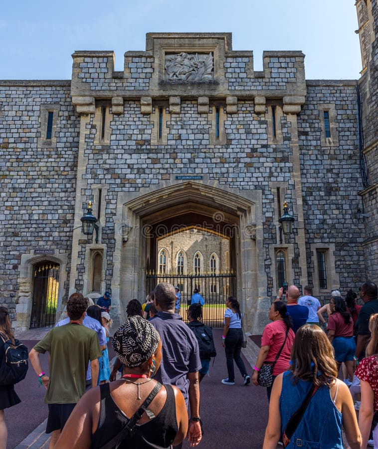 Windsor Castle St. George`s Gate Editorial Photography - Image of ...