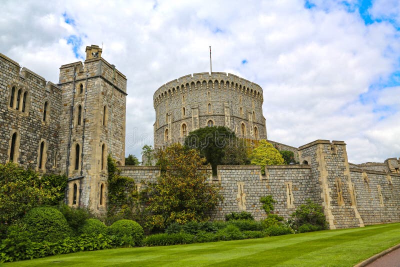 Windsor, Great Britain -May 25, 2016: Windsor Castle, Round Tower ...