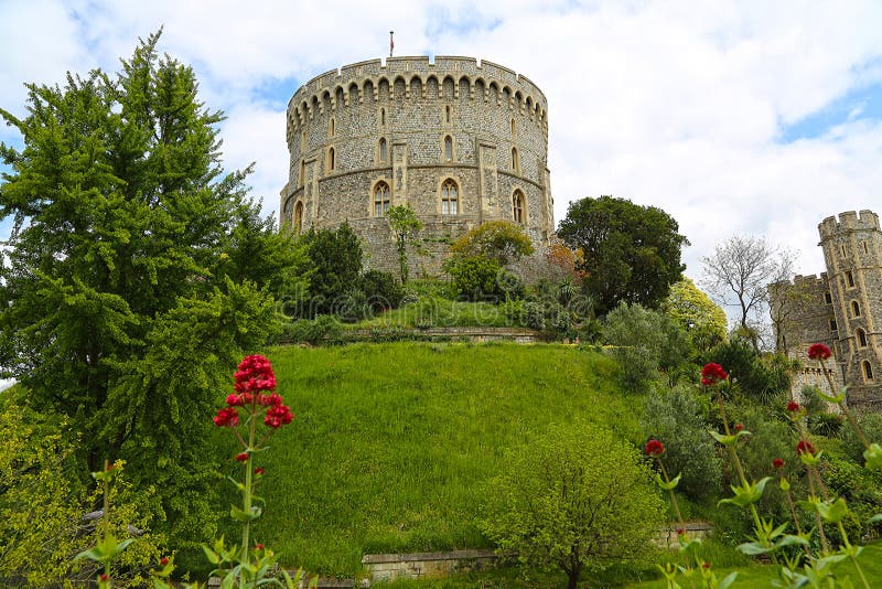 Windsor, Great Britain -May 25, 2016: Windsor Castle, Round Tower ...