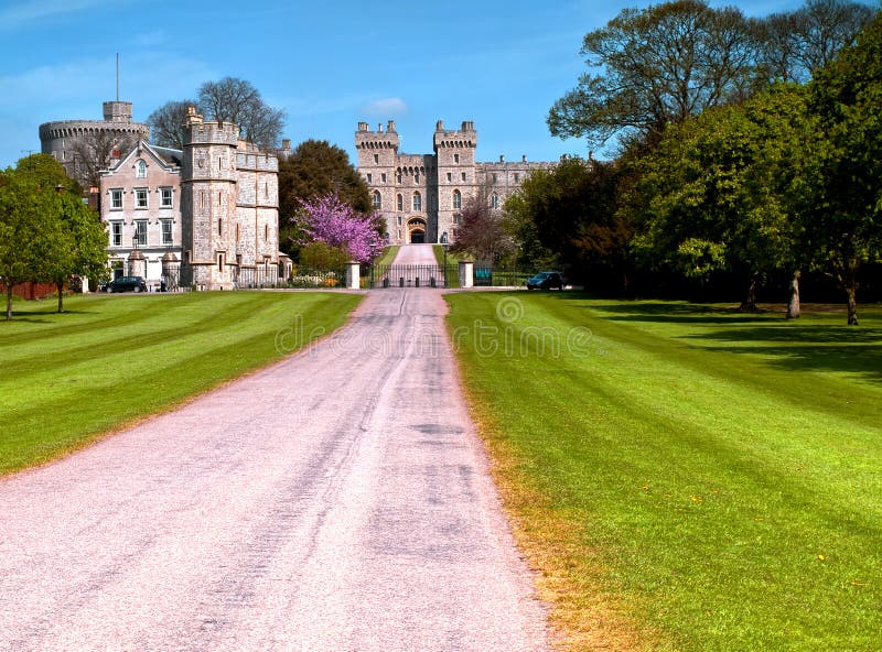 Windsor - the Long Walk in Spring Stock Image - Image of tourism, long ...