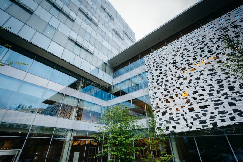 22 Windsor, at the Massachusetts Institute of Technology, in Cam Stock ...