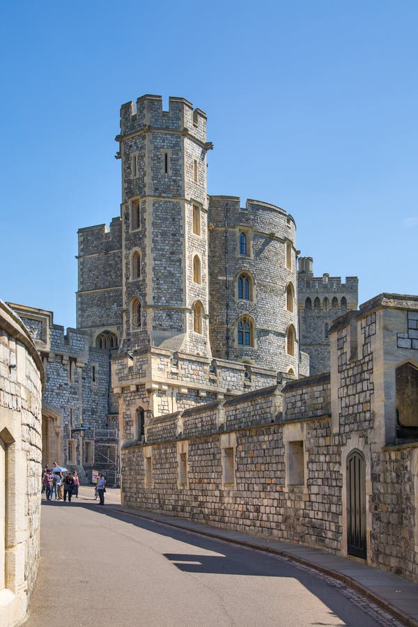 View at the Medieval Windsor Castle, Built 1066 by William the ... View at the Medieval Windsor Castle, Built 1066 by William the ...