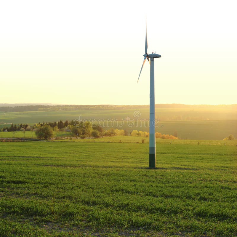 Windturbinen stockbild. Bild von auswechselbar, metall - 23561911