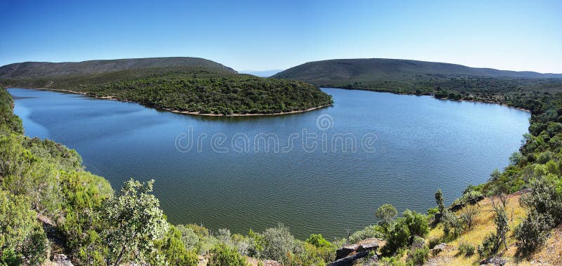 Windung von Tajo-Fluss stockfoto. Bild von park, europa - 36771418