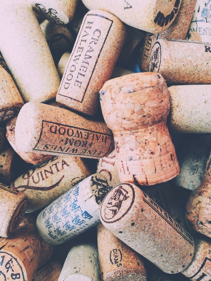 Wine corks detail editorial photo. Image of corks, winebottle - 96552181