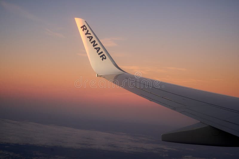 Wing of ryanair editorial photo. Image of travel, flying - 195011326