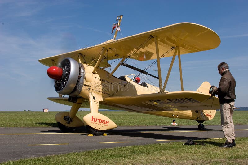 Red Stearman stock image. Image of slow, landing, propeller - 2021095