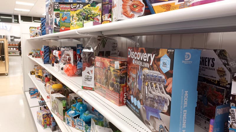 Winners Store Interior View Editorial Photo - Image of marshalls ...