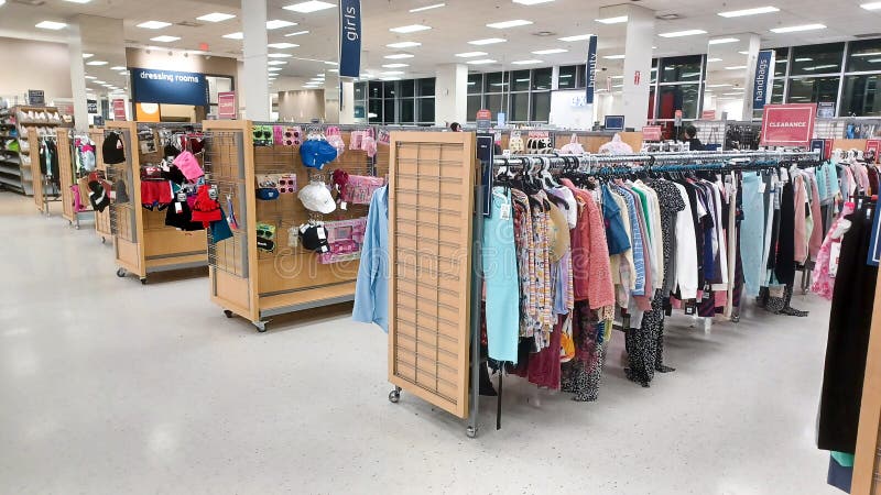 Winners Store Interior View Editorial Stock Photo - Image of marshalls ...