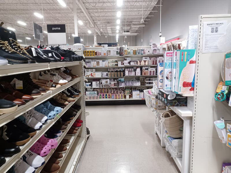 Winners Store Interior View Editorial Stock Photo - Image of department ...