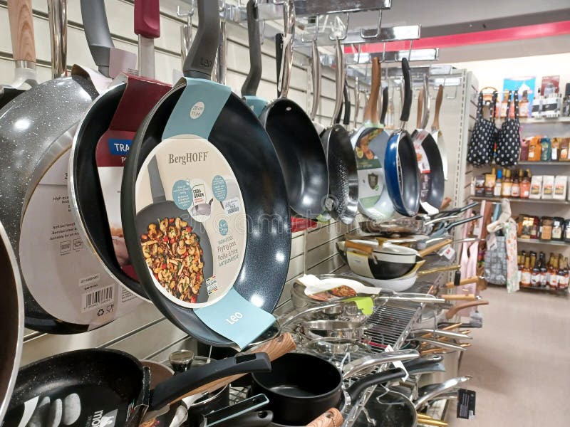 Winners Store Interior View Editorial Photo - Image of logo, apparel ...