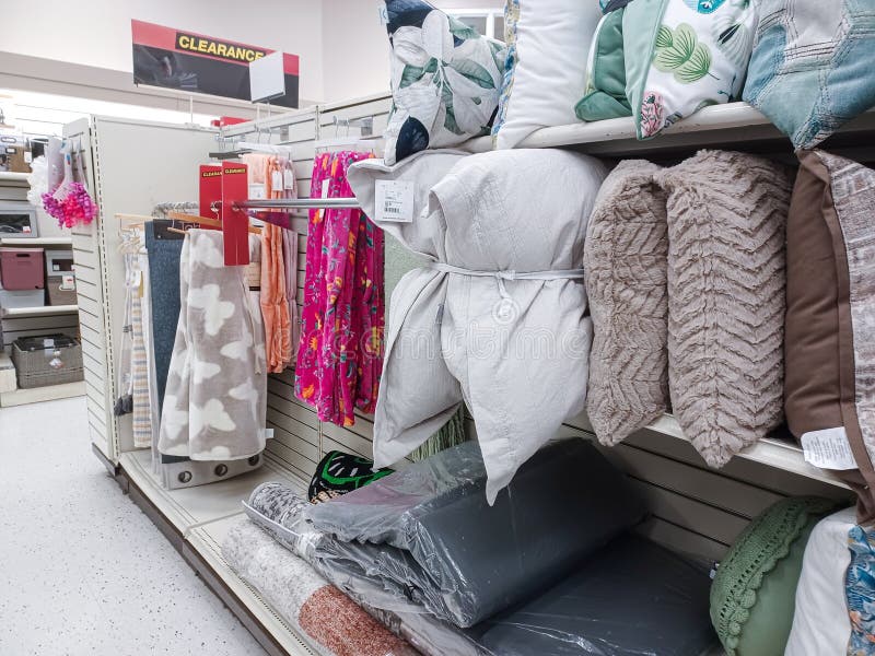 Winners Store Interior View Editorial Image - Image of interior ...