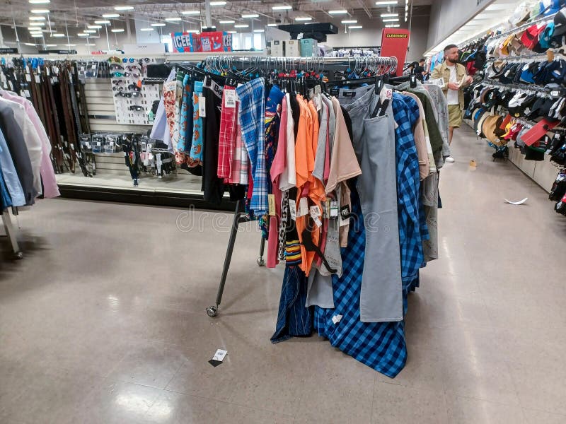 Winners Store Interior View Editorial Photography - Image of business ...