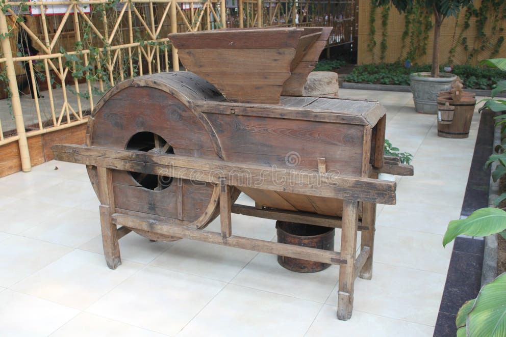 Winnowing machine stock image. Image of wheat, millet - 15291175