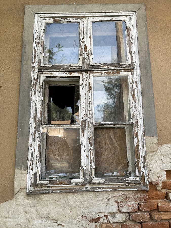 Winow of an Old Abandoned House Stock Photo - Image of damage ...